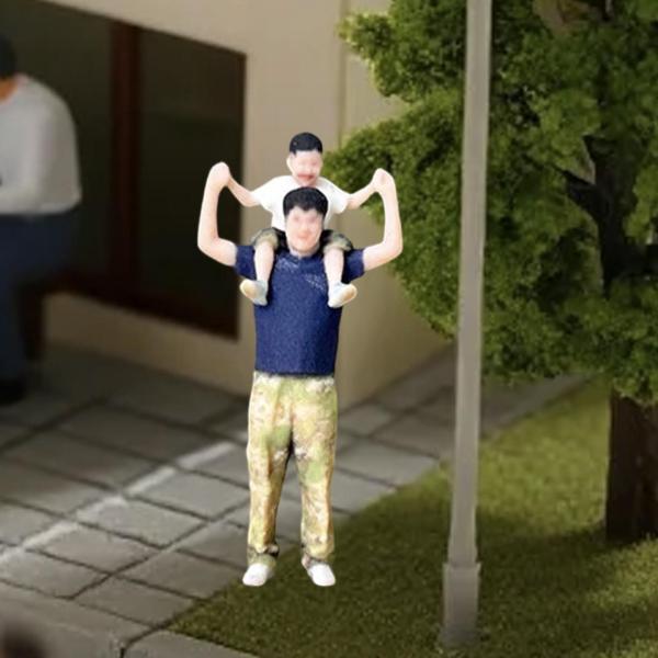 説明: [1:64スケール]リアルな1:64スケールのミニチュアフィギュア.シーンモデルのディスプレイを強化します. [デザイン]楽しい父と息子のモデルと本物そっくりの外観が特徴です. [素材]樹脂製の小さな人型モデル.カラー印刷により長期...