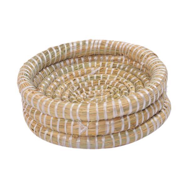 説明:[三層設計]: 当社の鳥の巣は三層になっており.高く深く作られているため.巣はより頑丈で美しく.鳥に暖かく居心地の良い休憩場所を提供します. [素材]: 鳥の繁殖用の巣はわらで作られており.手編みでしっかりと編まれており.縁が補強され...