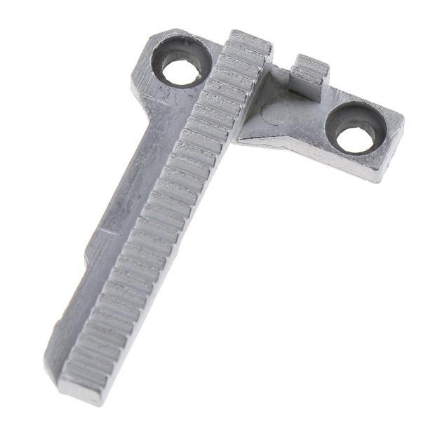 説明: 1ピースミシンアクセサリー - 飼料犬。 材質：合金。勉強と耐久性シンガー14U Serger / Overlo Machine用に設計されています取り付けおよび交換が簡単、モデル：412781 サイズ：約4×2.5×0.7cm /...