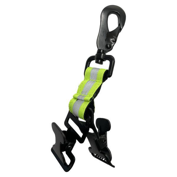 説明:素材: 幅広で頑丈なナイロンと金属製で.両側にライム アージェントのトリプル トリム反射テープが縫い付けられています.特徴:   ギアにフックを取り付け.防火手袋を固定します.デザイン: 強力なグローブ ストラップ.頑丈なナイロン.黒...