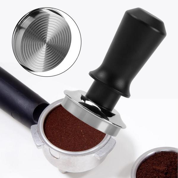 説明:[コーヒータンパー]: タンパーの平らなステンレススチールベースは人間工学に基づいて設計されており.コーヒー粉を簡単に圧縮できます.[特徴]:ハンドルと底部の接合部のネジ部はステンレス製で.水に濡れても錆びず.お手入れも簡単です.底面...