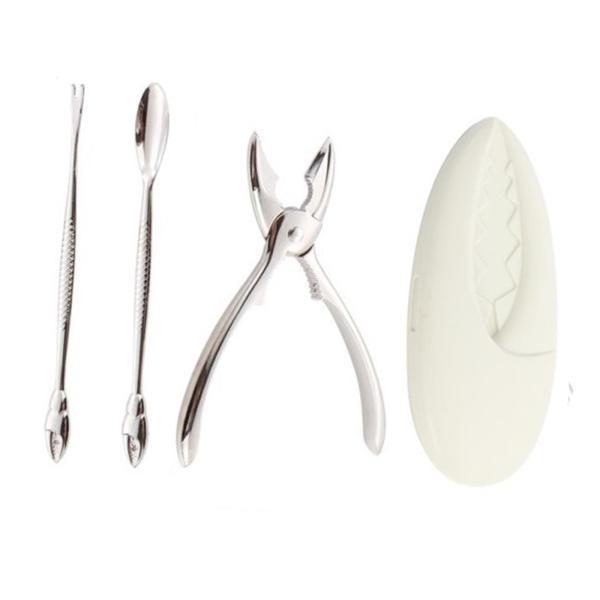 説明:[幅広い用途]: 当社のシーフードツールセットは.あらゆるサイズのシーフードやナッツに適しています.操作が簡単で.持ち心地も快適です. [素材]: キッチンアクセサリーは亜鉛合金製で.耐久性に優れ.お手入れも簡単です. [人間工学に基...