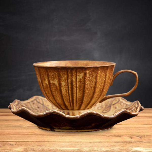 説明:[エレガントなデザイン]: この北欧ヴィンテージスタイルのコーヒーカップセットは.文化を愛する人のために.高級感と洗練の感覚を体現しています[素材]: セラミックで作られたこのコーヒーカップとソーサーセットは.耐久性と耐久性を保証しま...