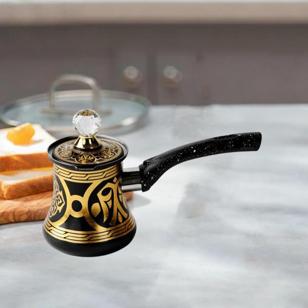 説明: [プレミアム素材]ステンレススチール製のこのトルココーヒーポットは.耐久性.防錆性.日常使用での長期性能を保証します. [多用途]トルココーヒーの抽出.ミルクの加熱.チョコレートやバターの溶解.お茶の準備など.さまざまなキッチン作業...