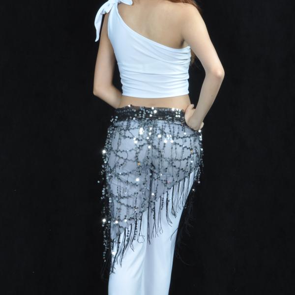 説明:高級ナイロンメッシュ生地とスパンコール.きらめきと輝くデザインで作られています. サイズ:(L×W) 150×70cm / 59×27.56インチ. (ワンサイズは最もフィットし.幅はタッセル装飾部分を含みます) ボヘミアンスタイルの...