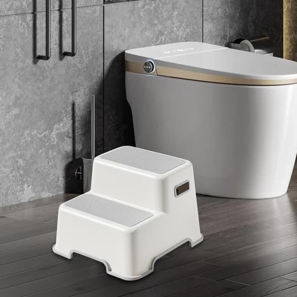 説明:[幼児用スツール]このステップスツールは.幼児が手を洗ったり.歯を磨いたり.トレーニングをしたり.シンクに到達したりするのに役立ちます[滑り止めデザイン]台形構造.滑り止めテクスチャパターンの上面.滑り止めゴム足を備えたツーステップス...