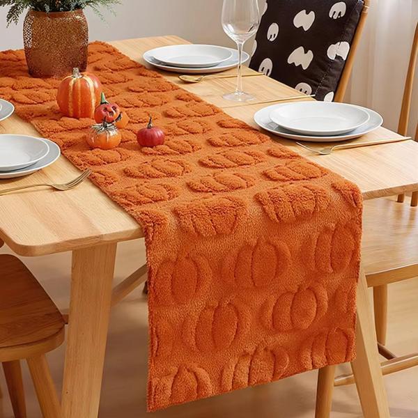 説明:[高品質素材]: このカボチャのテーブルランナーは.高品質の豪華な布で作られており.耐摩耗性があり.柔らかく.手触りが快適で.何年も使用できます. [素敵な職人技]: このハロウィンデコレーションは.クラシックなハロウィンのカボチャ柄...