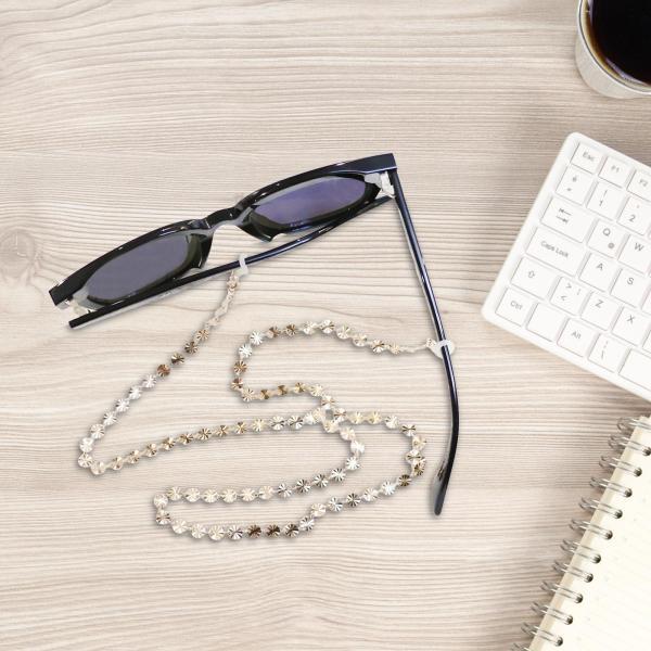 説明:[スタイリッシュで軽量]: このファッショナブルなメガネチェーンは.スタイリッシュで軽量な構造でデザインされており.持ち運びが簡単です.メガネに個性を加えたい方におすすめです.[素材]: 高級銅素材で作られたこのメガネホルダーは耐久性...