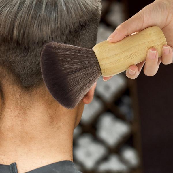 説明:[効果的な脱毛]: このプロ仕様の理髪店用ネックダスターは.カットした毛を優しく取り除く合成繊維を使用しています. [衛生的でお手入れ簡単]: お手入れが簡単な設計で.この効率的な脱毛ブラシは絡まった毛を簡単に取り除き.流水できれいに...