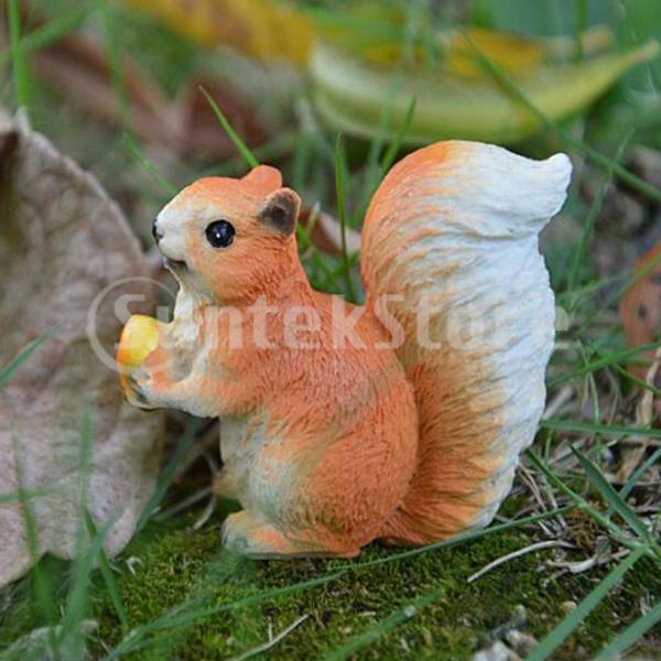 屋外屋内ガーデンヤード装飾のための鮮やかなリスの置物エンターテインメントの場所のdecorsのために良いあなたの庭に毒性を加えるための素晴らしいアクセスアナマール像芝生装飾品材質：樹脂