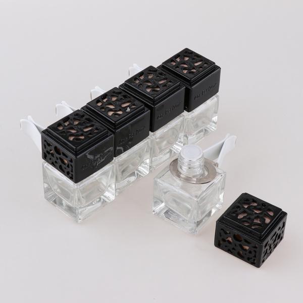 説明:爽やかな空気のための魅力的な空のガラス香水瓶. コンパクトで持ち運び可能なサイズ.容量は約6mlです. 自動車・室内用装飾飾り瓶に最適です.ロマンチックでエレガントな雰囲気を演出するのに最適です. あなたと一緒にボトル全体を取る必要は...