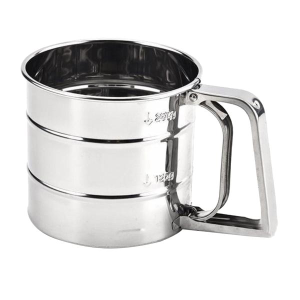 説明:ステンレス鋼製で.環境に優しく.防錆性があり.耐久性があります.操作が簡単で.ふるいは握りやすいハンドルが付いています.小麦粉.粉砂糖.その他のベーキング材料をふるいにかけるのに適しています.お手入れも簡単で.水に入れるだけで洗えます...