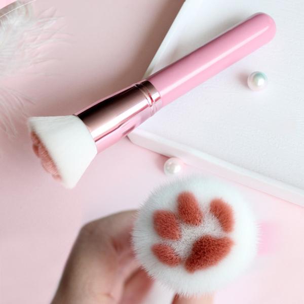 説明:この猫の足のファンデーションメイクブラシは.柔らかく.密度が高く.絹のようで.ファンデーションをとてもよく塗ります.プレミアムファイバーヘアは.お手入れとメンテナンスが簡単で.ベースと仕上げを作成するのに役立ちます.メイク好きの方.バ...