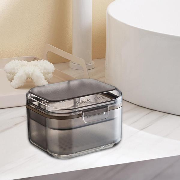 説明:3層設計:ストレーナー付き義歯ケースは.洗浄.浸漬.保管のニーズを満たします.素材:高品質のPCと柔らかいゴム素材で作られたマウスガードコンテナホルダー.滑らかで防塵性があり.長時間の使用に耐久性があります.多機能収納ボックス:入れ歯...