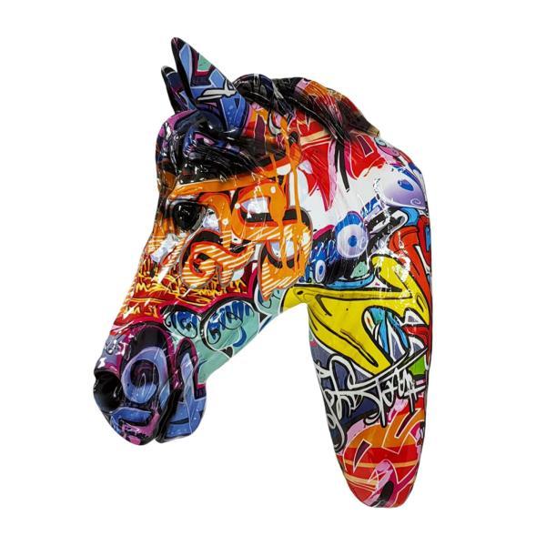 説明:[クリエイティブなデザイン]: 人工のカラフルな馬の頭の壁彫刻のモダンアートの装飾品.ユニークで目を引く形と色で.家の装飾に最適です. [商品サイズ]: フェイク馬頭装飾像.27.5cm/10.83インチ. [高級素材]: この動物の...