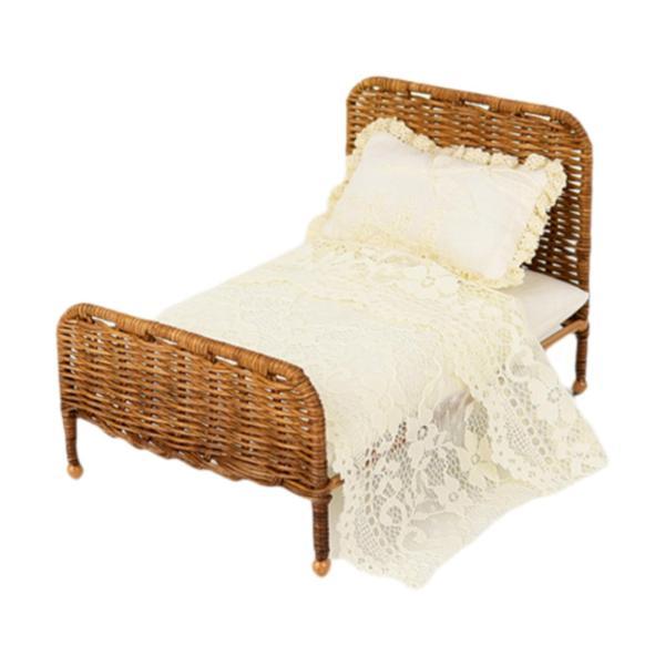 説明:[素材]: ドールハウスのミニチュアベッドは籐素材で作られており.長期間の使用にも耐える丈夫さです. [デザイン]: 1/12のミニチュア設定またはユニークな装飾品として使用できるドールハウスミニチュア家具ベッド. [多用途]: この...