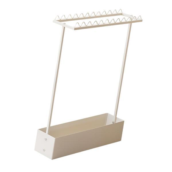 説明:[頑丈な構造]: カーボンスチール製のこのバドミントンラケット収納ラックは.損傷に強いように設計されており.スポーツ用品を安全に保管できます. [省スペース設計]: スポーツ用品ホルダーは.テニスやバドミントンのラケットを収納できるだ...