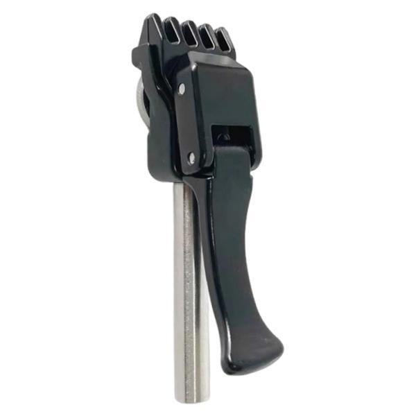 説明: [安全なグリップ]: 5歯の精密クランプ設計により.弦をしっかりと安定して保持し.弦を張る際の滑りやずれを効果的に防止します. [素材]: テニスストリングクランプは亜鉛合金とステンレス鋼で作られており.優れた強度.耐摩耗性.長期的...