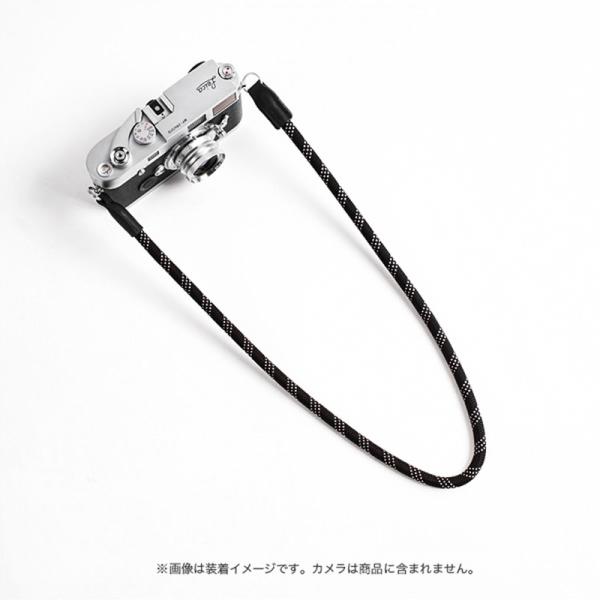 【丈夫なクライミングロープカメラストラップ】cam-in（カムイン）カメラストラップ DCS-005シリーズ。直径1cmの高強度のクライミングロープを使用し、ロープを結ぶことで、好みの長さに調節できます。防水加工を施しており、調節時にきつく...