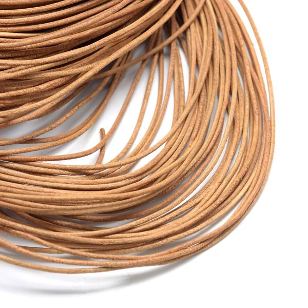 【2000円以上ご購入でネコポス送料・無料キャンペーン中】アクセサリーパーツの事ならSTONEKITCHENにお任せ！！！スタッフが厳選した人気のアクセサリーパーツを多数取り揃えています。ブレスレットやネックレスの制作におススメです♪太さ：...