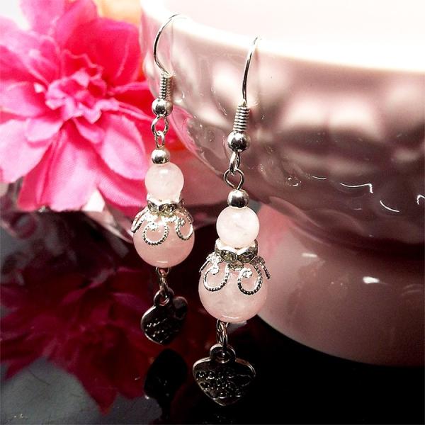 【2000円以上ご購入でネコポス送料・無料キャンペーン中】記念日 贈り物 プレゼント ギフト おしゃれ バレンタインデー 母の日 誕生日☆大人カワイイ天然石ピアス☆安くて可愛いピアス♪プレゼントにもおススメです♪良質の石を厳選して作られた天...