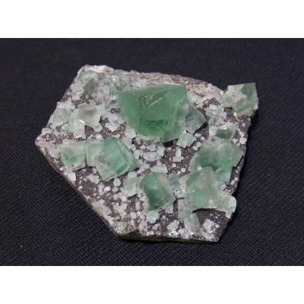 蛍石FluoriteLOC. Diana maria mine Frosterley Weardale Co. Durham England UK.サイズ：約5.0×5.0×2.5ｃｍイギリス　ダイアナマリア鉱山産の蛍石です。太陽光に含まれ...