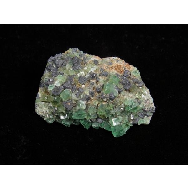 蛍石FluoriteLOC. Diana maria mine Frosterley Weardale Co. Durham England UK.サイズ：約5.8×4.1×2.1ｃｍイギリス　ダイアナマリア鉱山産の蛍石です。太陽光に含まれ...