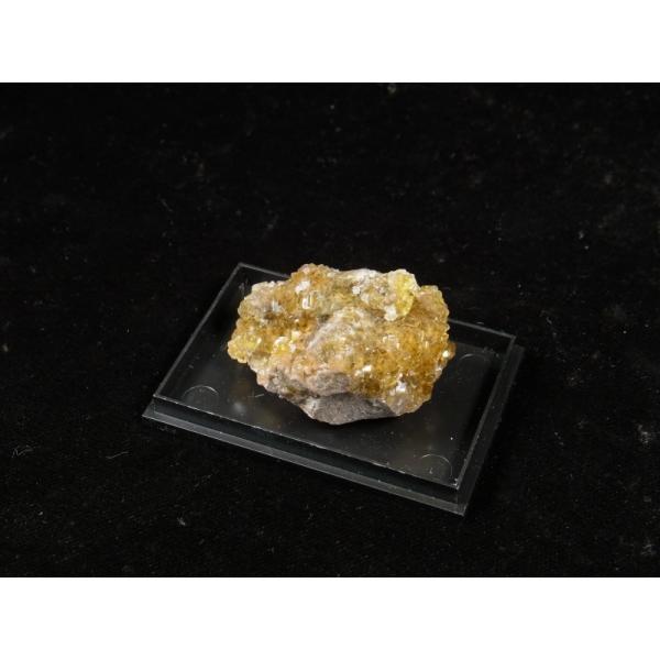 イエローフローライトYellow FluoriteLOC. Moscona Mine Corvera de Asturias Spainサイズ：約4.0×2.8×2.5cm蛍石の中でも珍しい黄色の蛍石です。透明感の高い美しい結晶です。※石の...