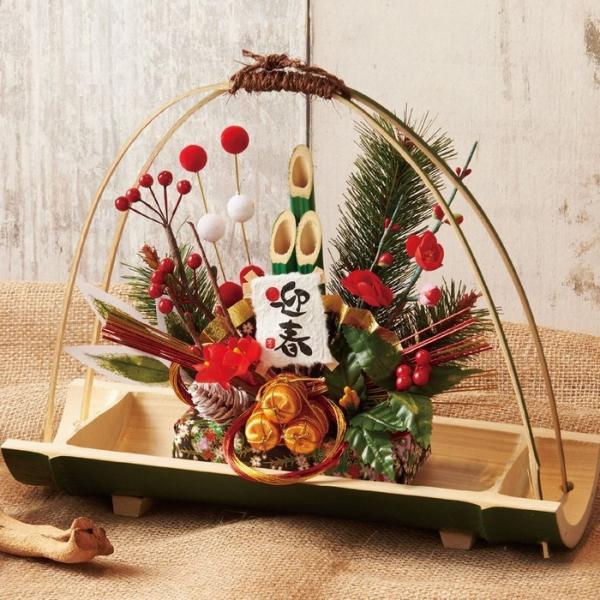 縁起の良いお正月飾りは、店内の新春ムードを盛り上げます。商品棚やレジ前はもちろん、オフィスやクリニックの受付にもおすすめの正月飾りです。●サイズ／W29×D11×H25cm●素材／紙・発泡スチロール ベース：竹●特記事項／※天然素材を使用し...