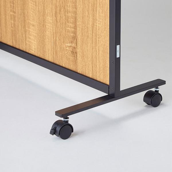 61-783-70、61-352-1〜3のパーテーション連結時に安全性の確保のため、ご使用をおすすめします。(3方向・段差連結時には、必ず使用してください。)●素材／スチール製 粉体塗装●特記事項／キャスター：直径4cm (ストッパー付き・...