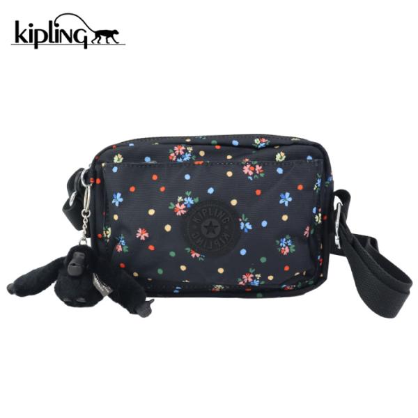 【ブランド】キプリング【サイズ】・本体/W20×H13.5×D7.5cm・ショルダー長さ/72-140cm【素材】ポリエステル100％【カラー】1：KPKI392-1PD1-husa【仕様】メイン/ファスナー開閉　外部/ファスナー開閉ポケッ...