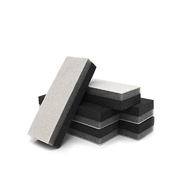 【商品説明】　・AdlaS　コーティングスポンジ　シルク　BLACKハーフ縦型　【1梱包２入】２個入り・サイズ：10cmｘ3.5cmｘ2cm・スポンジ面に極細毛を植毛。今までの液状コート剤スポンジによる塗布時に起こる「ひっかかり・かすれ」を...