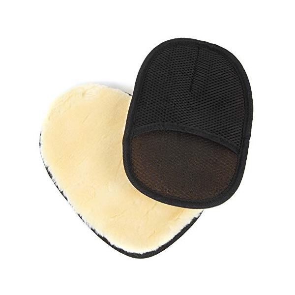 【商品説明】　・【本体サイズ】・縦：23cm、横：15cm 　2個セット【毛の素材】・人工羊毛（化学繊維）【裏面生地】・メッシュ加工・フカフカと指先が埋もれるほどのボリューム感たっぷりのムートン仕様。・忙しい朝でも「行ってきます」の前に、た...