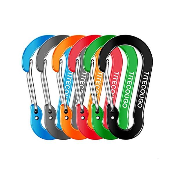 【商品説明】　・【優れた設計】押すだけに使える設計は誰でも使える，ワンタッチで取り付け簡単です。ベルトに重要な項目を添付することができます。軽くて携帯も便利です，環境保護、錆が出ない、退色しやすくない。コンパクトなD型：アルミカラビナの中で...