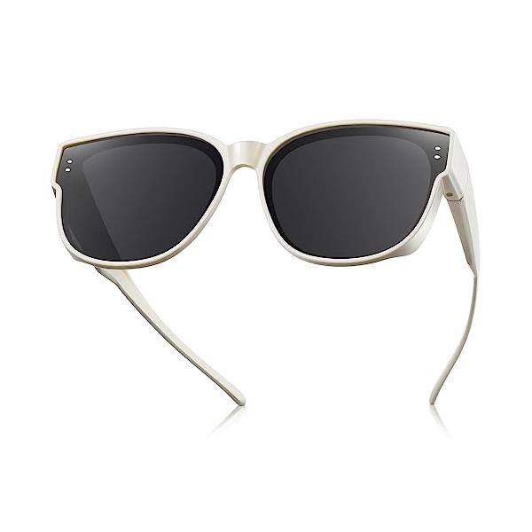 【商品説明】　・【おしゃれ＆快適な着用感】洗練されたデザインと機能性を兼ね備えた、女性のために設計されたオーバーサングラス。超軽量TR90フレーム採用で、わずか23gの軽さを実現。メガネの上からでもストレスフリーな装着感で、長時間の使用でも...