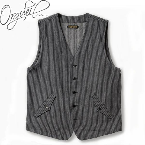 ■製造国  日本     ■素材　　　Cotton　100％1930 年代のジレをデザインのベースにしています。浅めのV ゾーンが特徴で、クラシックなスタイルを演出しつつ、後身頃にパネル切り替えを施すことで腰回りをシャープに見せるデザインと...