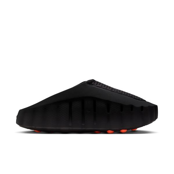 Nike Mind?001 メンズ プレゲーム ミュール もし、試合前のルーティンを強化するために感覚を研ぎ澄ますことができるとしたら？Nike Mindをお試しください。大きめのアウトソールのノード（突起）が一歩踏み込むたびに足を刺激。感...