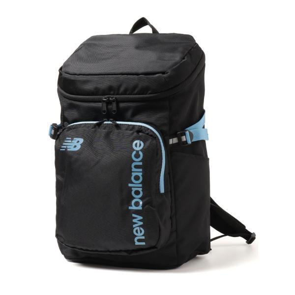 定番の30Lトップローディングバックパックです。900Dのタフな素材にマット調のPUコーディング＆撥水ファスナーと水や汚れにも強い仕様。メインルームにはノートPC用ポケット、天蓋にファスナー付きポケット、左右のメッシュポケット、前部サイドポ...