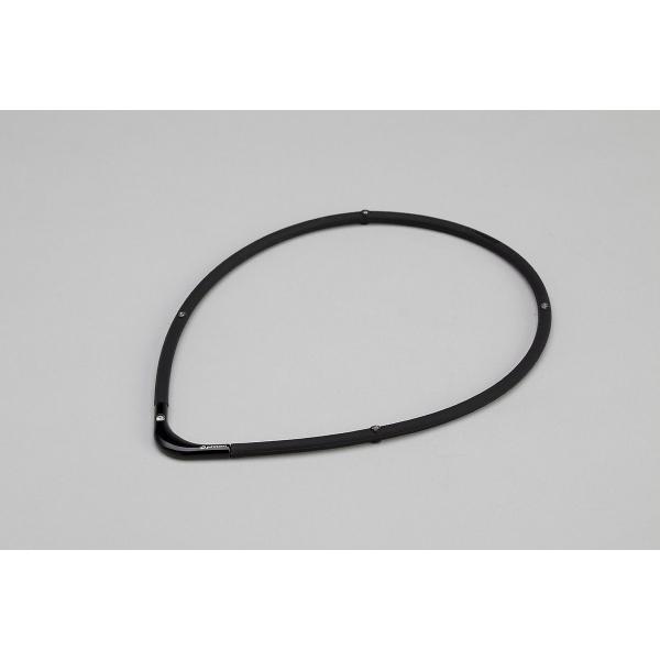 【カラー】.【サイズ】.【素材】本体:シリコーン、磁気/留め具:ポリカーボネート、クリスタル【原産国】日本【メーカー品番】51671949【コメント】RAKUWAリミテッドシリーズ。メタリックなトップデザインとラメを施し。神話上の龍の鱗をイメージ