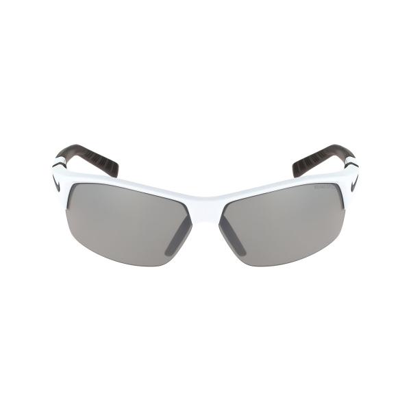 Nike Show-X2 サングラスは、グリップ性、安定性、快適性に優れています。交換レンズ付きで、天候や用途に合わせてレンズ交換可能なインターチェンジレンズシステムを採用しています。調整可能なテンプル及びノーズパッド、あらゆる角度で歪みの...