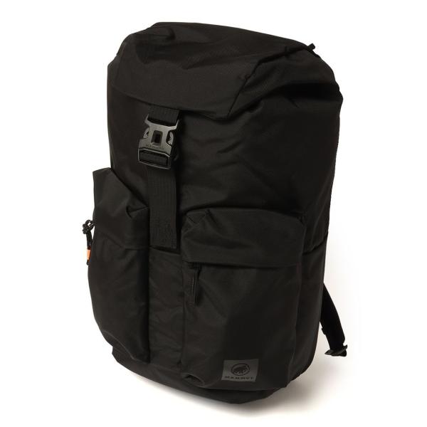 【コメント】Xeron 30は、MAMMUTの歴史を語るデイパックです。バックパネルには創業年をエンボス加工し、ミニカラビナや山のプリントのインナーライニングがクライミングや山との関連性を象徴しています。セーフティオレンジのディテールはアル...