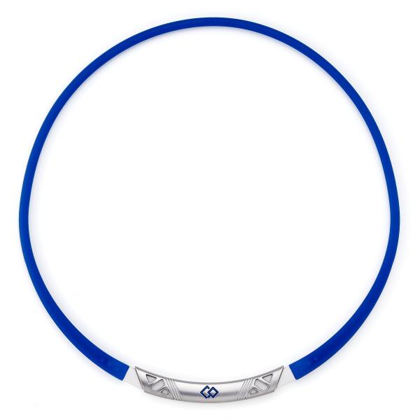 スポーツシーンをイメージした「コラントッテ スポーツ」シリーズのネックレス。　ジョイントを兼ねたトップを　、ループ部に直接挿し込んで装着できます。軽量で、着脱も容易。　ループ部は水に強いシリコン製で、ウォータープルーフ。スポーツ時も安心です...