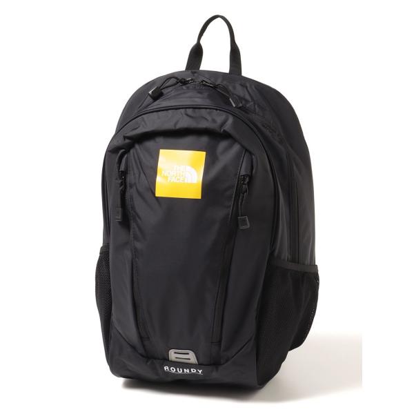 トレッキングからデイリーユースまで幅広く活用できる、22リッター容量のキッズ用中型デイパック（リュック）です。メイン生地にはリサイクル素材を採用し、環境保護へも配慮しています。メインコンパートメントとサブコンパートメントで構成し、フロント右...