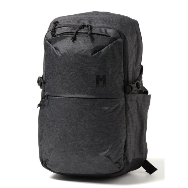 【コメント】すっきりデザインに快適な背負い心地と便利な収納を備えたデイパックメーカー品番：MIS0765 N8774【原産国】VIETNAM【素材】メランジ ナイロン83% ポリエステル17%【メーカー品番】81728313【カラー】HEA...