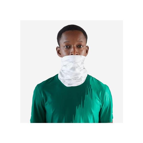 【コメント】あらゆる距離のランニング(トレーニングおよび競技)で使用できる、マルチスポーツ用のネックウォーマーです。ランニング中の風や寒さから頭と首を守ります。メーカー品番：8913269【原産国】中国【素材】100% - ポリエステル【メ...