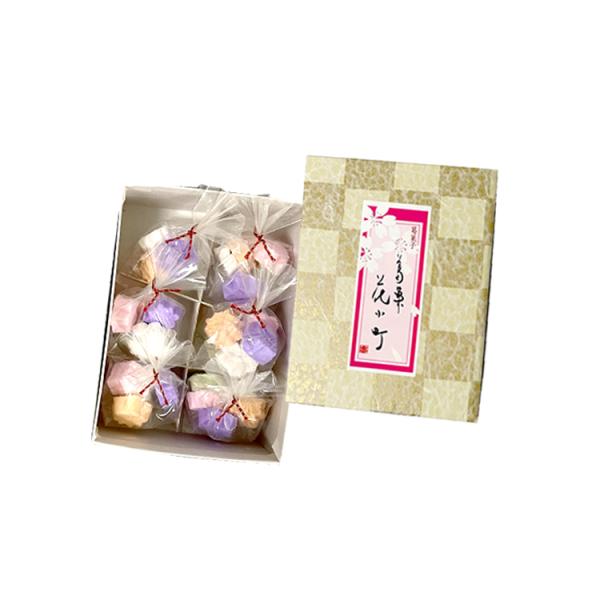 【商品の特徴】手間ひまかけて大切につくられる吉野葛。その吉野葛を使って、色とりどりの季節の花を彩った葛菓子です。桃、若緑、黄、白、紫の色とりどりの葛菓子5個入りの小袋が6つ入っています。そのままお茶菓子としてお召し上がりいただけます。また、...
