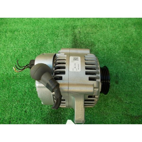 **** 商品説明を必ずご確認ください ****部品管理番号：250918000460200メーカー純正品番：MD362184部品名：オルタネーター部品区分：リサイクル品管理品番：35523車名：ミニキャブ車両タイプ名：ケイトラック通称型式...