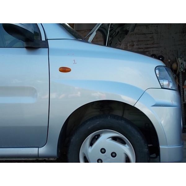 **** 商品説明を必ずご確認ください ****部品管理番号：251018000410600メーカー純正品番：5220D788部品名：右Fフェンダー部品区分：リサイクル品管理品番：35581車名：トッポ車両タイプ名：5ドアハッチバック通称型...