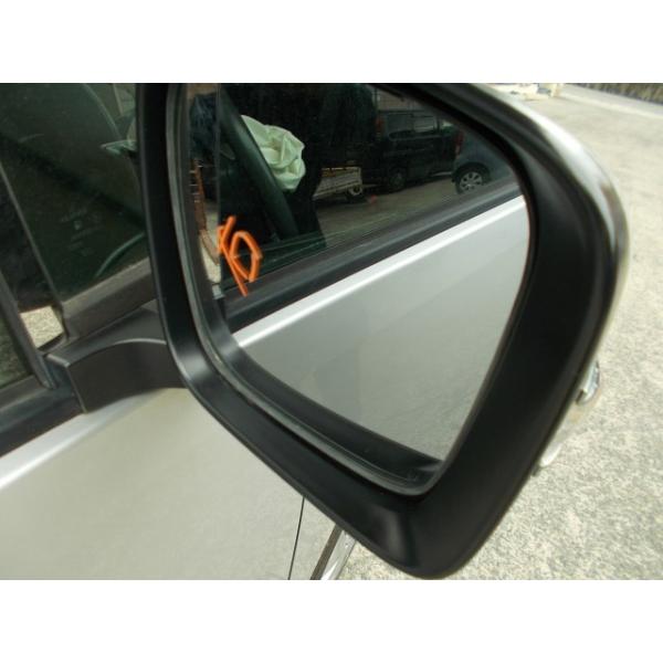 **** 商品説明を必ずご確認ください ****部品管理番号：260121000113500部品名：右サイドミラー部品区分：リサイクル品管理品番：35759車名：ワゴンＲ車両タイプ名：5ドアハッチバック通称型式：MH23SWSXE-LA2認...