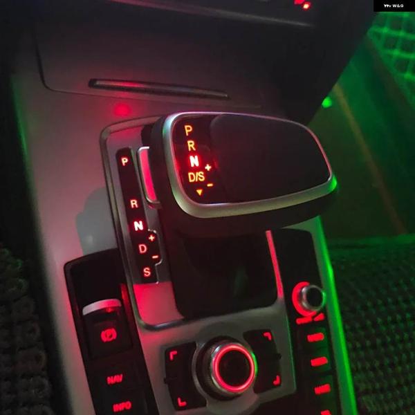 ギア シフト ノブスティック アウディ A6 C6 C7 A4 B8 S6 A7 A5 8T Q5 8R Q7 4L A3 8P S5 S7 内装 LED ギア レバー ノブ カスタム パーツ アクセサリーHigh-concerned ch...